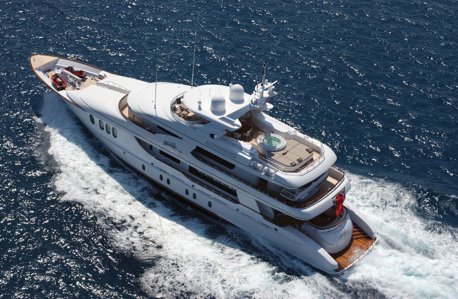Flamingo Daze - Hakvoort Shipyard